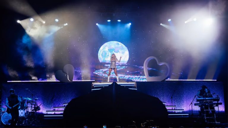 OSA International Delivers Megan Moroney’s Tour Visuals With Absen X5 LED Displays | Absen Inc.